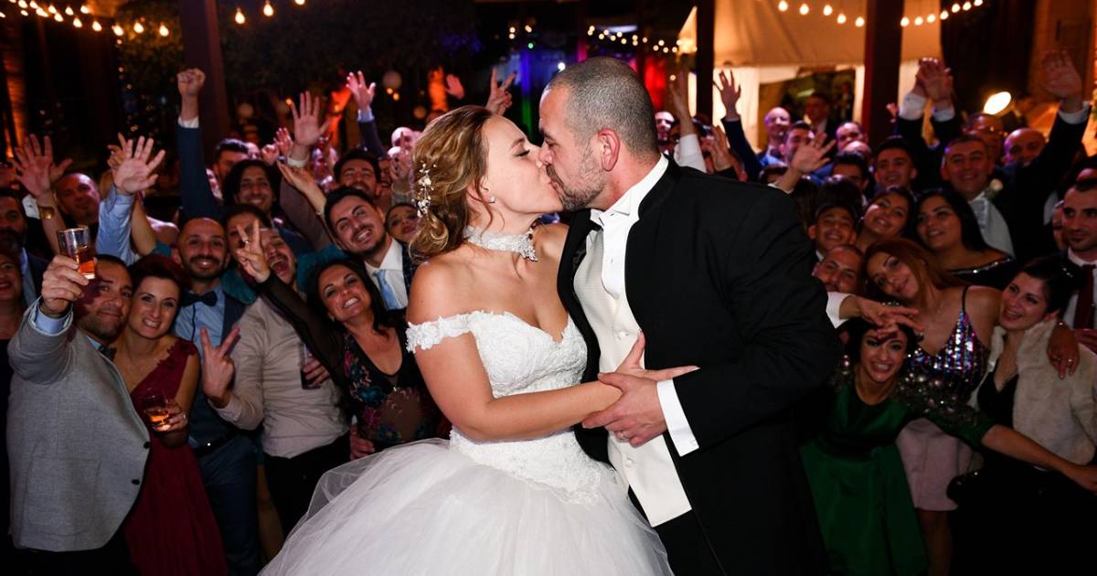 Singer Pamela Bezzina celebrates two blissful years of marriage with ...